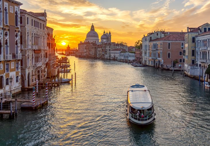 Vaporetto Venice ACTV | Official Public Transport Ticket - www.venicevisitpass.com